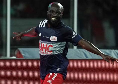 Ghanaian Winger Emmanuel Boateng Extends New England Revolution Contract