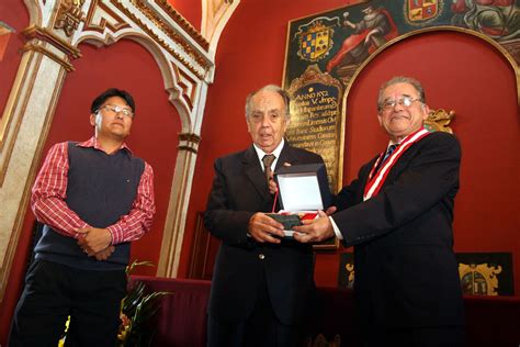 Pablo Macera Dona Libros A Biblioteca Nacional Noticias Agencia Peruana De Noticias Andina