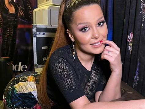 Maiara Aposta Em Produção Poderosa E Rouba A Cena Na Web