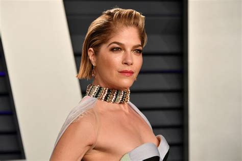 Selma Blair Posa Semidesnuda En Instagram
