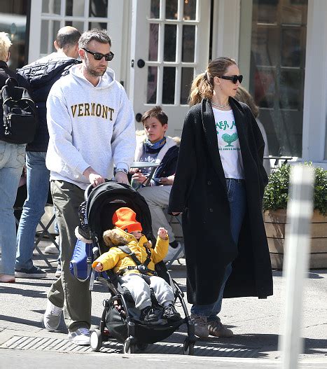 შვილი ცოტახნის წინ გავაჩინე და მშობიარობის შემდგომი ეტაპი მარტივი