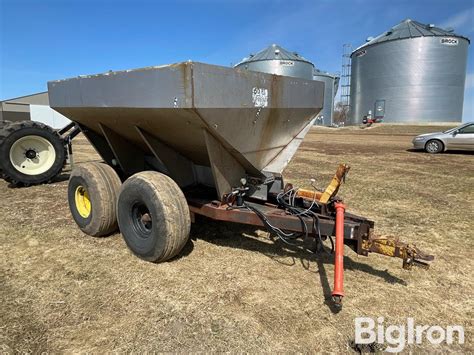 Stainless Steel Variable Rate Fertilizer Spreader Bigiron Auctions