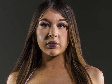 Sunshine Girl Katie Toronto Sun