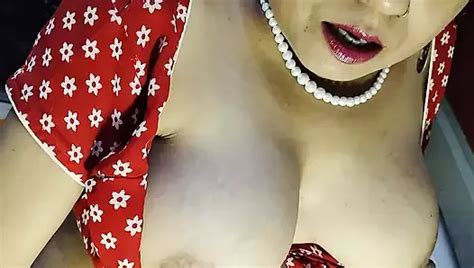 Indian Hot Lady Enjoy Sex With Sex Toy Hot Boobs Nippal Small Size