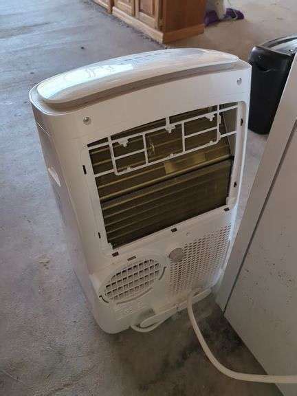 Midea Portable Air Conditioner Missing Filter And Hose Isabell Auction