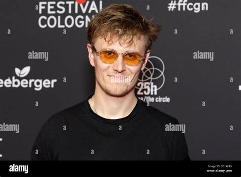 Schauspieler Max Schimmelpfennig Mi Portraet Portrait Freundlich