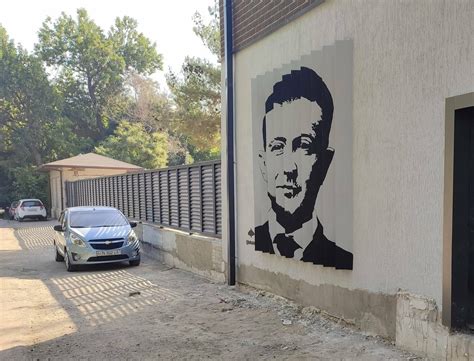 Inkuzart нарисовал граффити с Путиным и Зеленским оно уже удалено Новости Узбекистана Gazeta