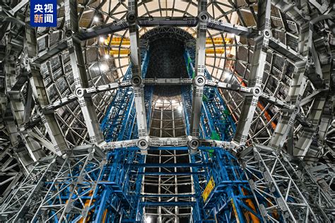 【央视新闻】世界最大！地下700米的这个“玻璃球”，探寻宇宙之初 中国科学院
