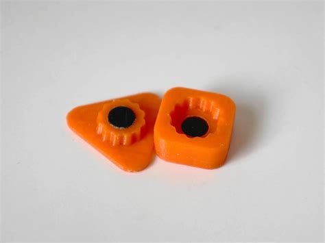 A Magnetic Kinematic Coupling That Allow 12 Rotational Positions Locks Every 30° R