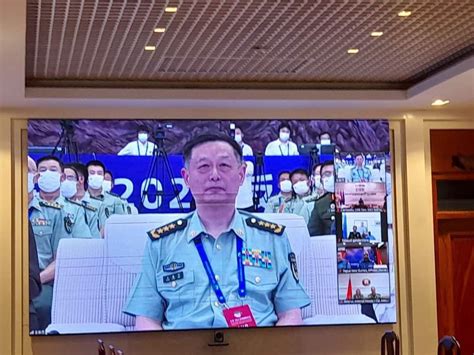 លោកនាយឧត្តមសេនីយ៍ សៅ សុខា អញ្ជេីញថ្លែងសុន្ទរកថា វេទិកា