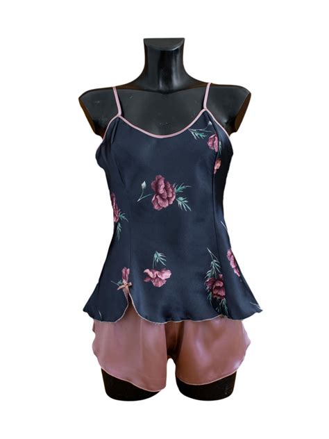 Сатенена дамска пижама тъмносиня с пепел от рози