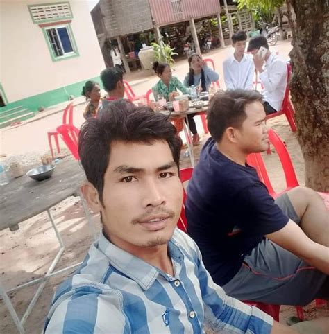 ប្រុស ធំ