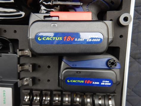 Yahoo オークション 即決税0円未使用品カクタス充電油圧圧着器ew 8dl