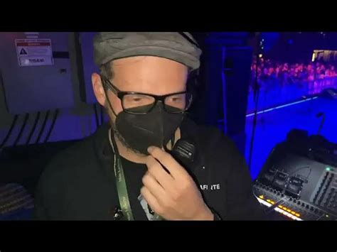 Daniel Dano Martinez Nos Invita Al Bonito Mundo De Monitores Mon Laferte 2021