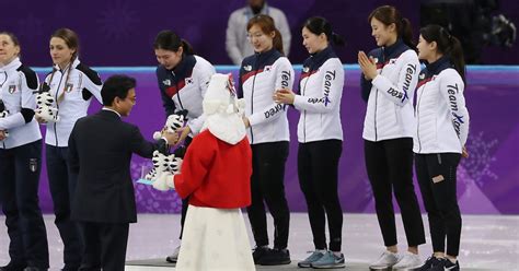 김재열 사장 女 쇼트트랙 대표팀 수호랑 시상식 참석