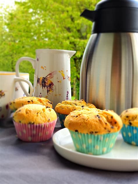 МЪФИНИ С ШОКОЛАДОВИ КАПЧИЦИ Ухае на…