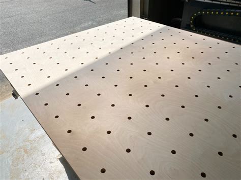 자작나무 합판 Cnc 타공판 목재cnc가공 브라운cnc