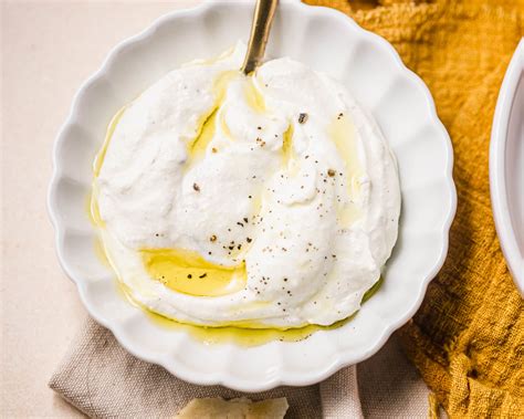 Honey Ricotta With Cherries Chefinoz