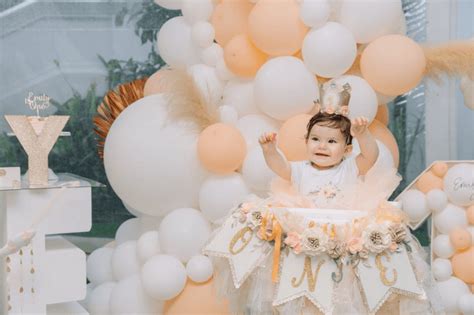 ซาร่า จัดปาร์ตี้เล็ก ๆ ฉลองวันเกิด น้องเอมมิลี่ สาวน้อยแก้มยุ้ย 1 ขวบแล้ว