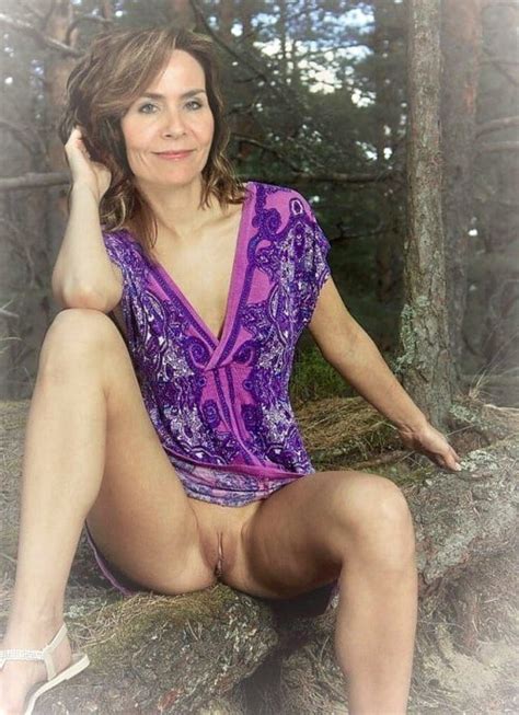 Mature Pussy Flashing Porn Pictures Xxx Photos Sex Images 3826018