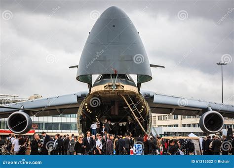 Antonov 225 Vs C5 Galaxy