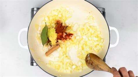 Easy Rogan Josh Supergolden Bakes