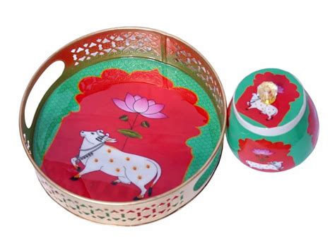 Se 10 Gr Dark Red Iron Handicraft Cow Pichwai Tray And Jar Set Type