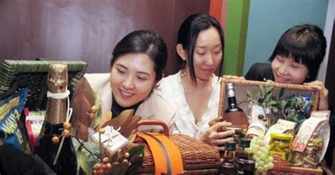 현대백화점 햄퍼 선물세트 코너 오픈