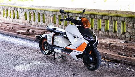 Motor Listrik Bmw Ce 04 Resmi Mengaspal Di Indonesia Autosid