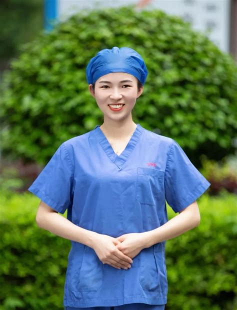 卓越护理温暖人心守护希望记衡阳市第一人民医院重症监护病房护士徐慧芳 衡阳市第一人民医院