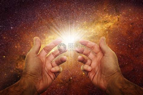 人类与宇宙能量的联系高清图片下载 正版图片502645240 摄图网