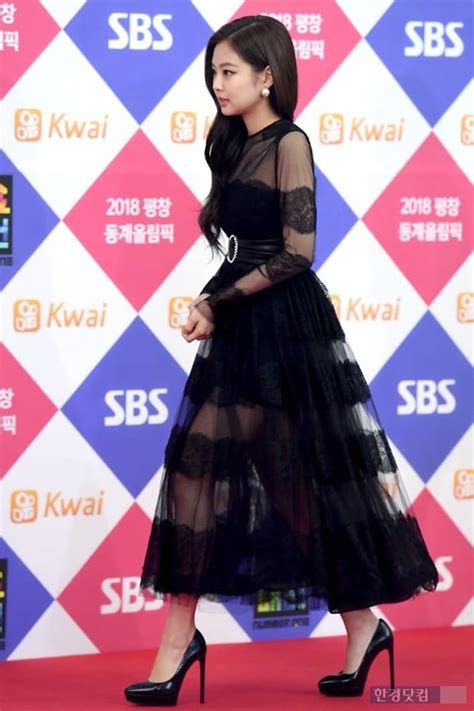 [포토] 블랙핑크 제니 은은한 시스루로 우아하게~ Sbs 가요대전 네이트 연예