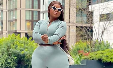 Nollywood Actress Destiny Etiko Showers Mother With Ts And Cash In