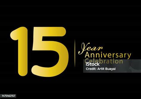 15 주년 기념 축하 로고 타입 골드 컬러 벡터 15 번째 생일 로고 15 숫자 기념일 배너 초대 카드 및 포스터에 대 한 기념일 디자인 요소 숫자 디자인 벡터 15에 대한