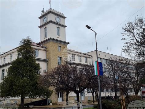 Пеещият градски часовник в Кърджали днес отбеляза 45 години от откриването си Утро