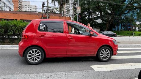 D Problema Por Que Cuidado Ao Bater Porta Do Carro Coisa De Brasileiro Not Cias Bol
