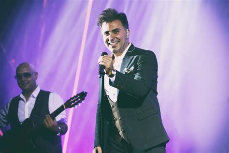 کنسرت علیرضا طلیسچی برگزار شد؛ آقای اسمیت در برج میلاد تهران گلونی