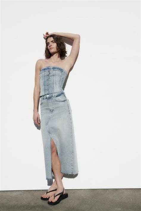 Джинсова спідниця міді Zara — ціна 1450 грн у каталозі Міді спідниці