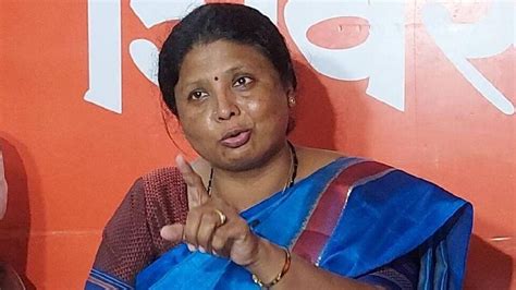 Sushma Andhare माझ्या जीवाला धोका माझं पाच वर्षाचं बाळ शिवसेनेला