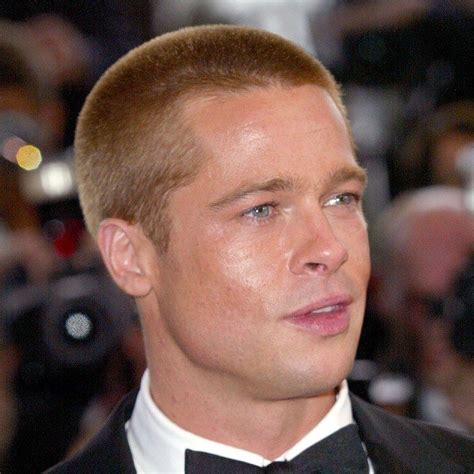 16 Looks That Prove Brad Pitt Is A Grooming God Brad Pitt Brad Pitt