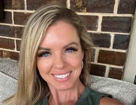 Sweet Vickie Biography Wiki Career Photos More