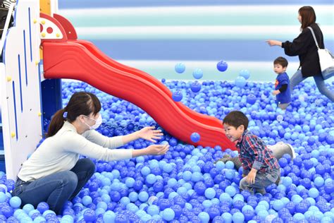 スーパーセール Happyセレクトショップblast Zone製 マジックキャッスルトランポリン 室内 屋外遊具 キッズコーナー キッズ