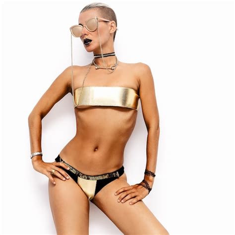 89 000 Gold Bikini Pictures