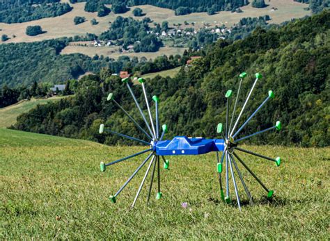 Robot Crop Inspector Sentiv Wheels Itself Into The Fields To Detect Harvest Threats