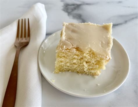 Vegan Sponge Cake Deliciously Moist And Fluffy Recipe Cakepedia