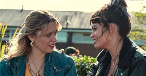 Xem Phim Sex Education Xong Tôi Phát Hiện Bí Mật Mà Con Gái Cố Che Giấu Quả Thật Tính Sĩ Diện