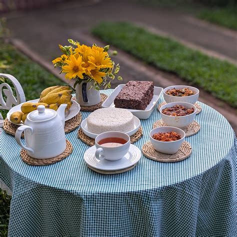 Simple Joyful Living 📍දැන් ඔබ අන්තර්ජාලයේ නිතරම සොයන බලන දේ මොනවාද 📍මුහුණු පොතේ පහළට යද්දි