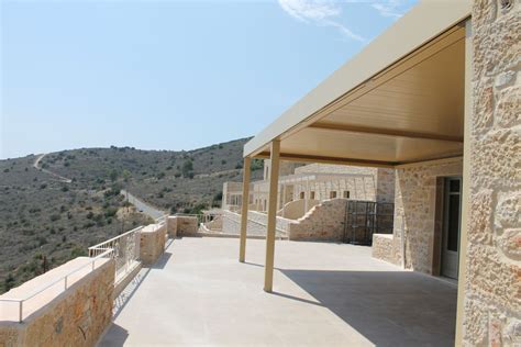 ΑΚΡΟΛΙΘΙ ΟΙΤΥΛΟ ΜΑΝΗ Τέντες Γουρνοπάνος