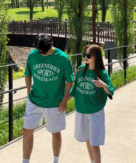 신상 세트가능3컬러 색감깡패 고퀄리티 남녀공용 그린 반팔 티셔츠 버뮤다팬츠 와이드 트레이닝 여름 밴딩 하프팬츠 세트 셋업 커플룩 시밀러룩 꾸안꾸 데일리 휴가 여행룩