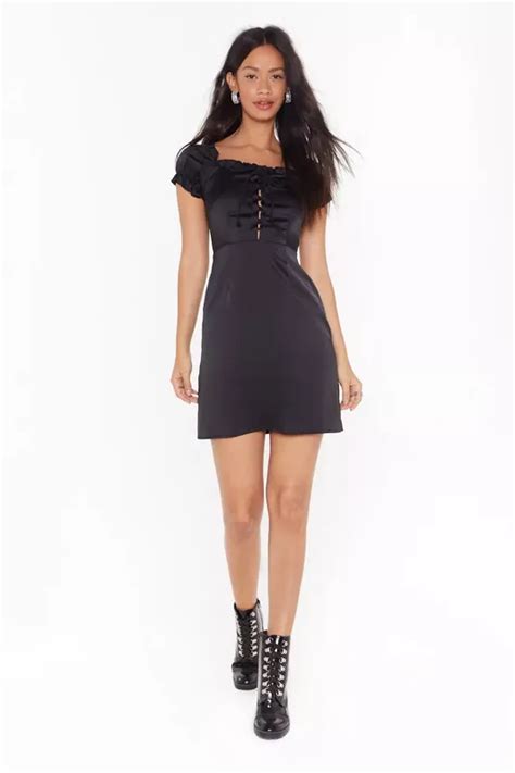 Сукня — ціна 100 грн у каталозі Короткі сукні Купити жіночі речі за доступною ціною на Шафі